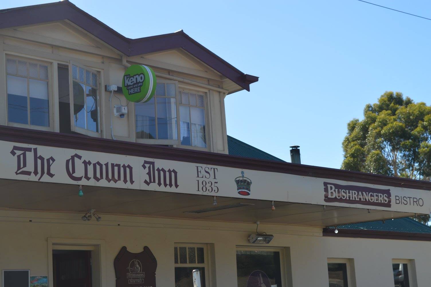 The Crown Inn, Pontville Tas – Country Pub Camping