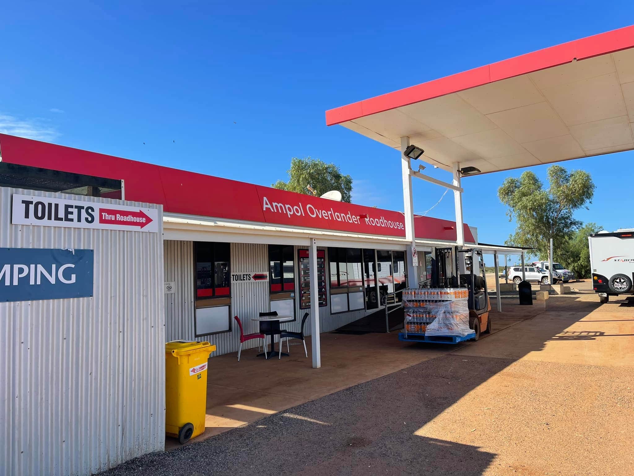 Overlander Roadhouse, Hamelin Pool WA – Country Pub Camping