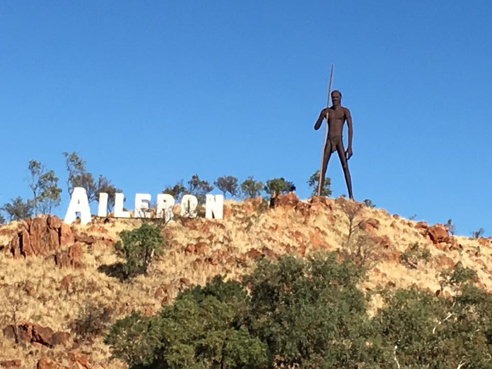 Aileron Roadhouse, Anmatjere, NT – Country Pub Camping