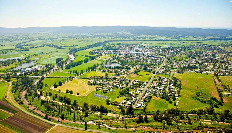 Grand Hotel, Commercial Hotel, Bega NSW – Country Pub Camping