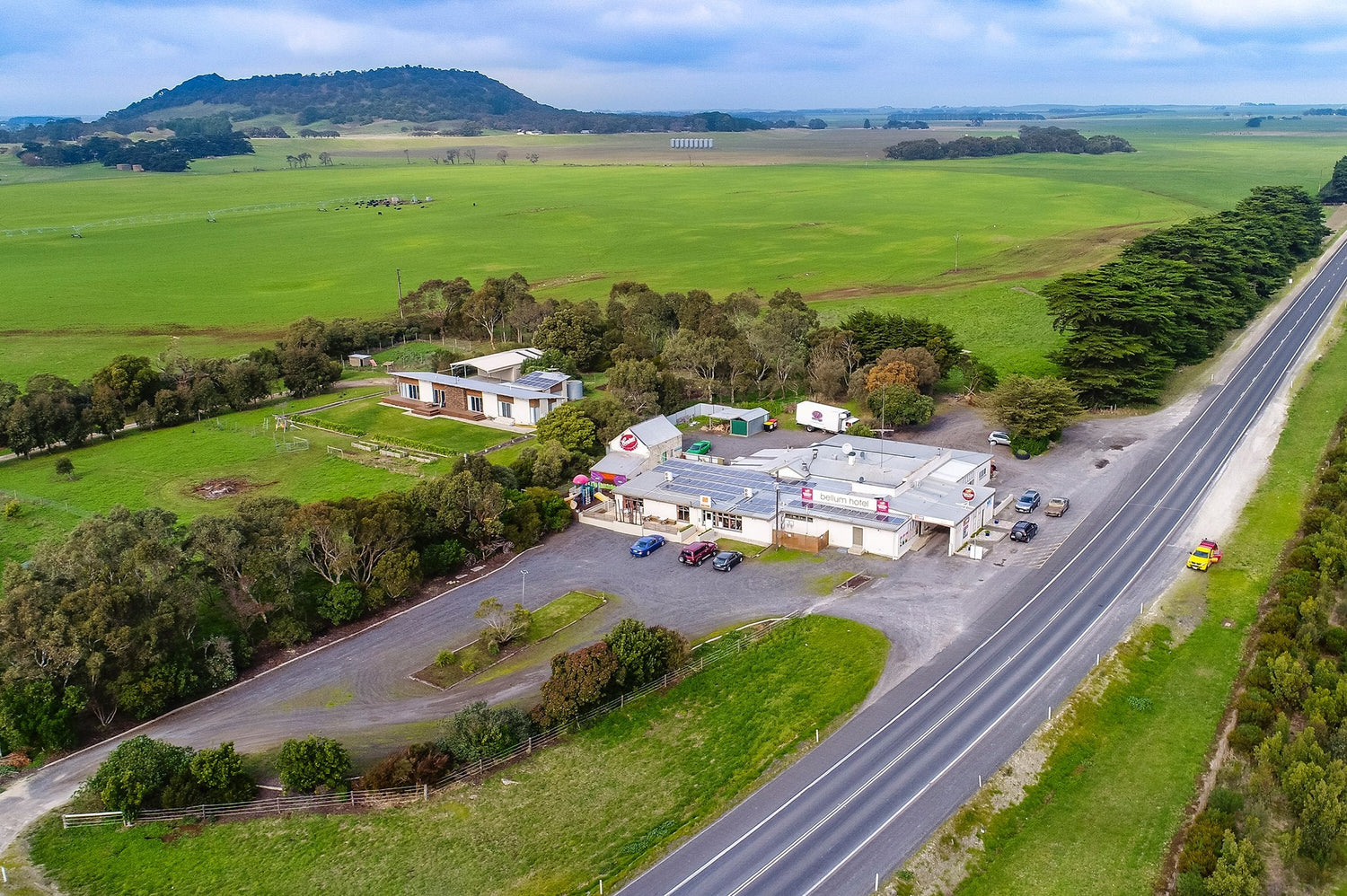 The Bellum Hotel, Mount Schank SA – Country Pub Camping
