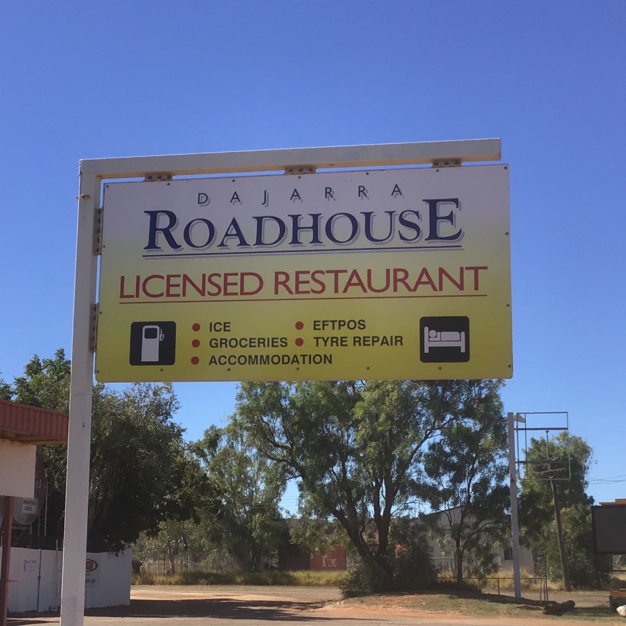 Dajarra Roadhouse and Bar, Dajarra QLD – Country Pub Camping