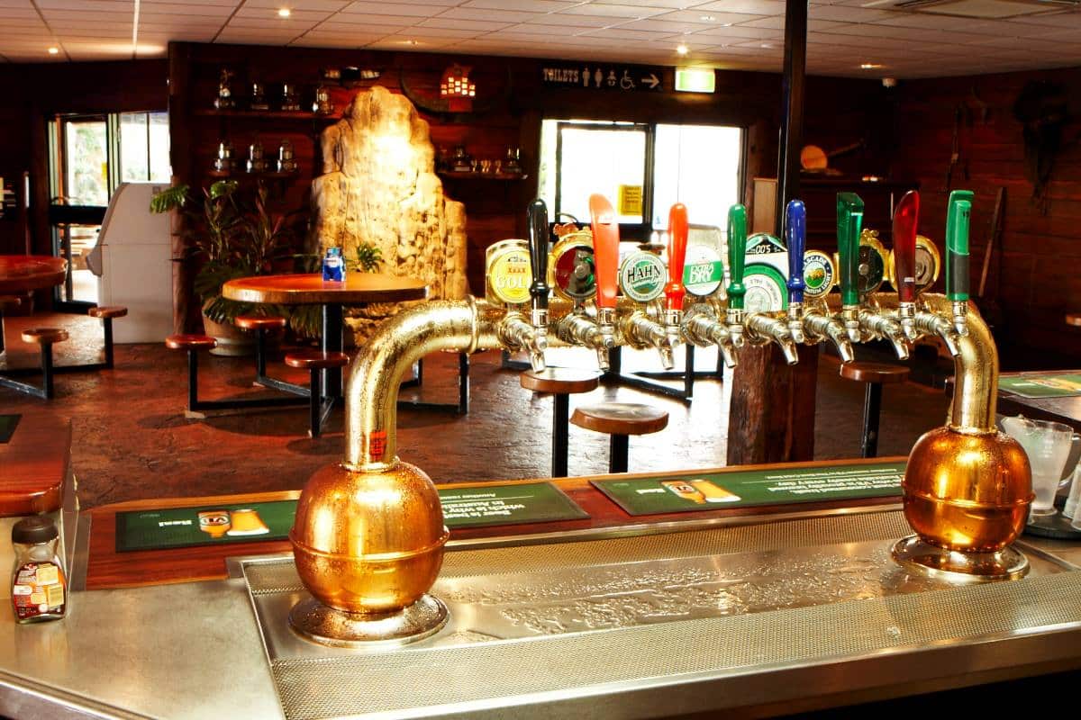 Darwin River Tavern, aka Litchfield Pub, Darwin River, NT – Country Pub ...