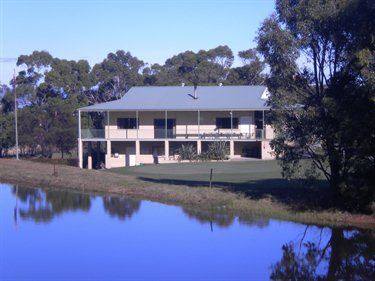 Dunalley Golf Club, Dunalley Tas – Country Pub Camping