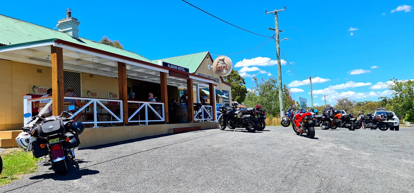 The Grabby Pub, Grabben Gullen NSW – Country Pub Camping