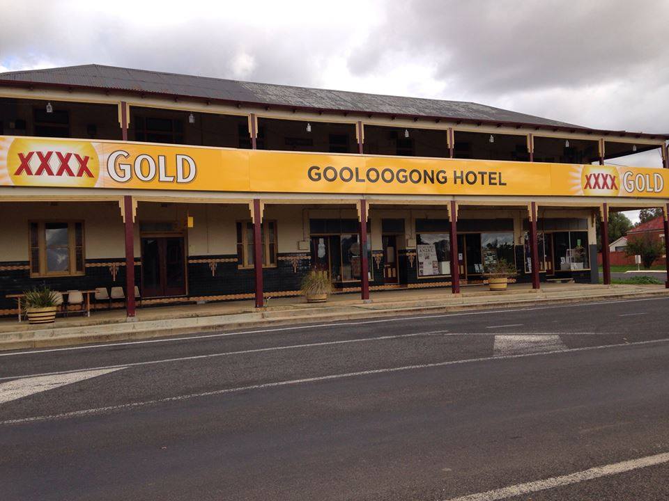 Gooloogong Hotel, Gooloogong, New South Wales – Country Pub Camping