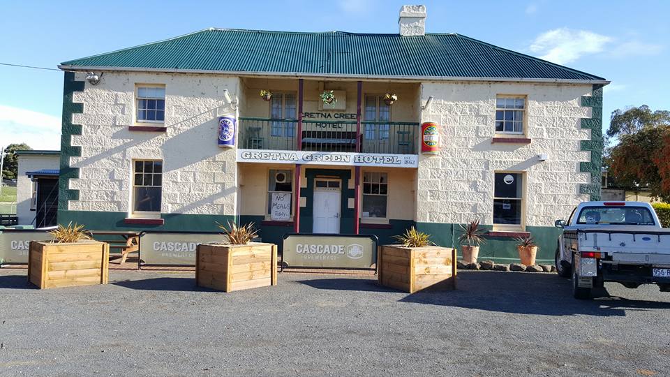 Gretna Green Heartlands Hotel, Gretna, TAS – Country Pub Camping
