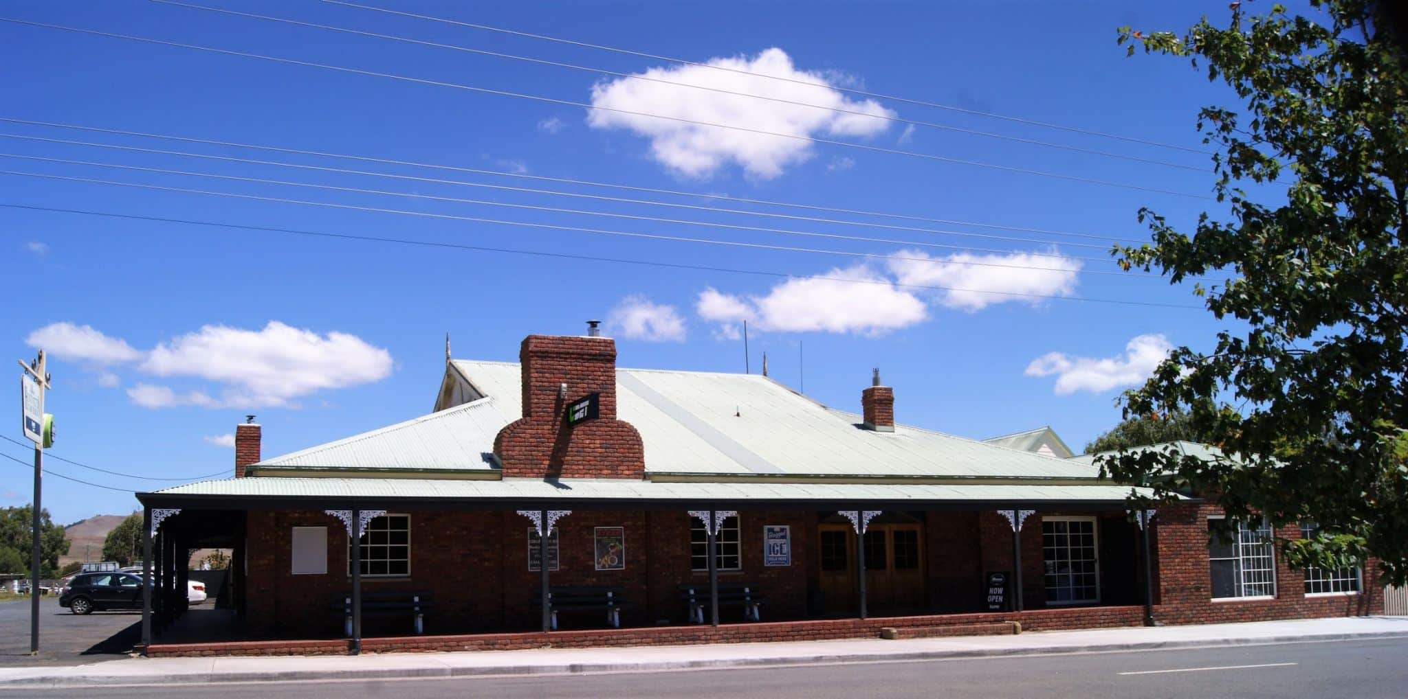 Huntington Tavern, Old Kempton Distillery, Kempton TAS – Country Pub ...