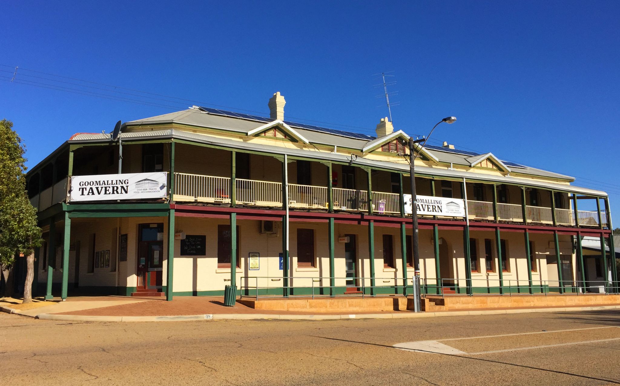 Goomalling Tavern, Goomalling, WA – Country Pub Camping