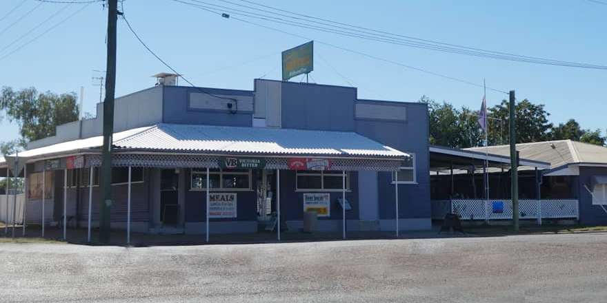 Golden West Hotel, Isisford QLD – Country Pub Camping