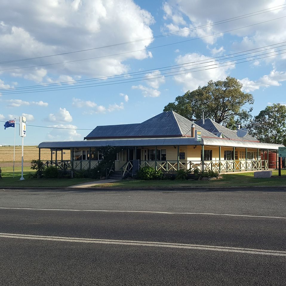 Pioneer Hotel, Kulpi, QLD – Country Pub Camping