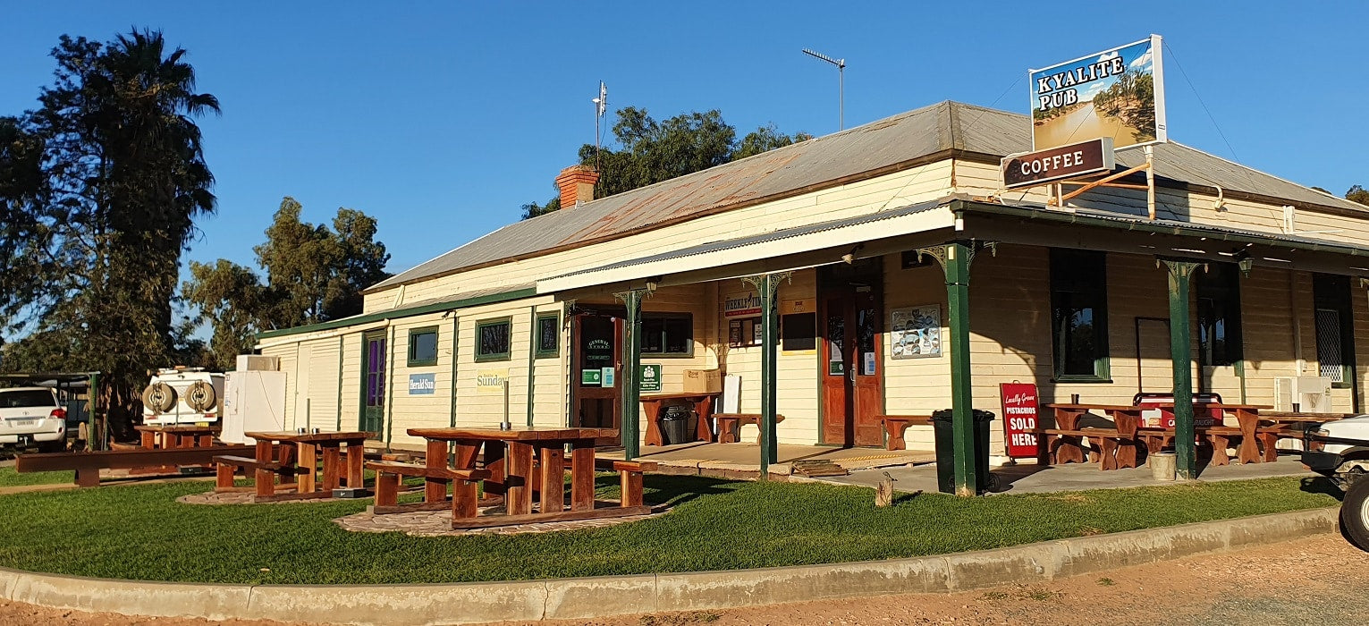Kyalite Pub & Caravan Park, Kyalite NSW – Country Pub Camping