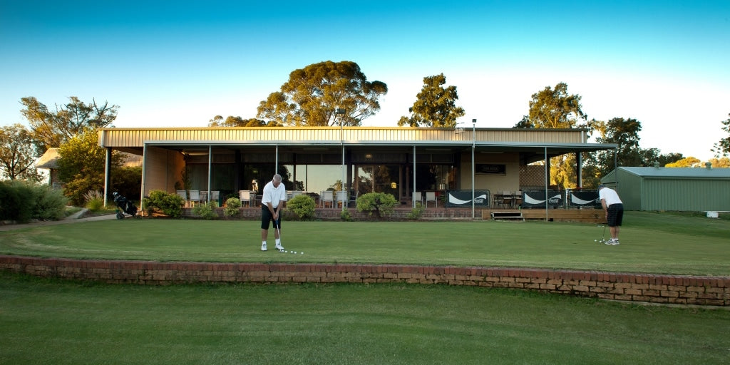 Loxton Golf Club Inc, Loxton North, SA – Country Pub Camping