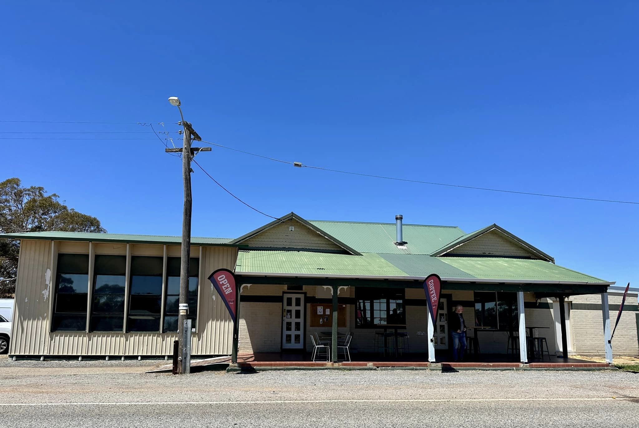 Mogumber Tavern, Mogumber WA – Country Pub Camping
