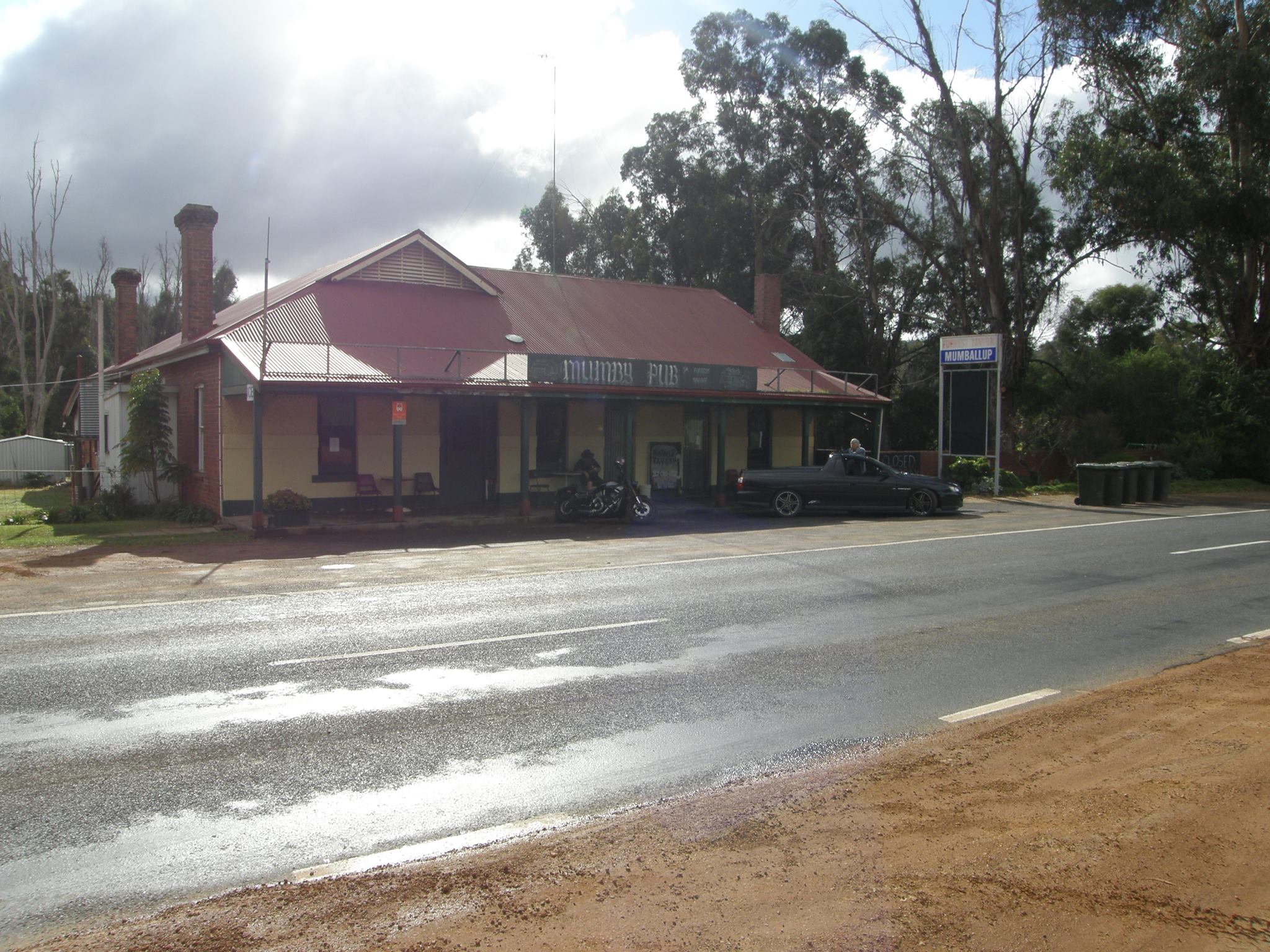Mumby Tavern, Mumballup, Western Australia – Country Pub Camping