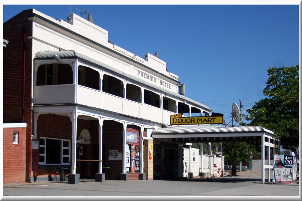 Premier Hotel, Pinjarra-Williams Road, Pinjarra, WA, – Country Pub Camping