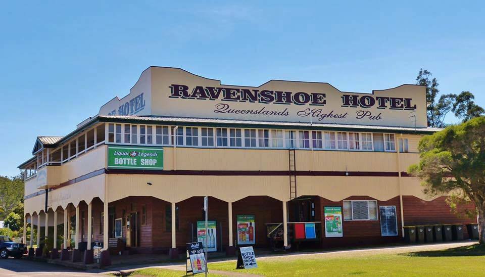 Ravenshoe Hotel, Grigg Street, Ravenshoe QLD – Country Pub Camping