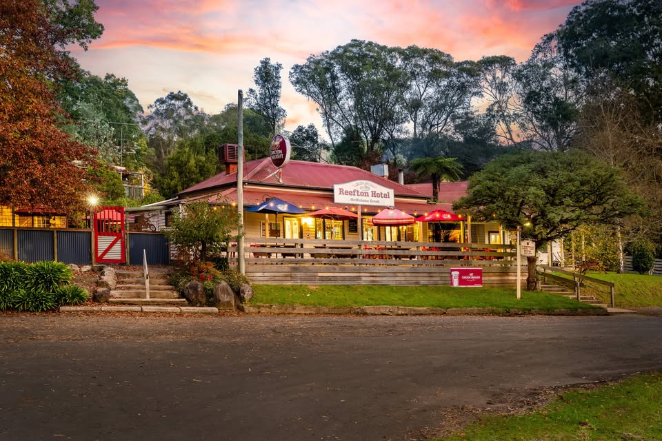 Reefton Hotel, McMahons Creek, Vic – Country Pub Camping
