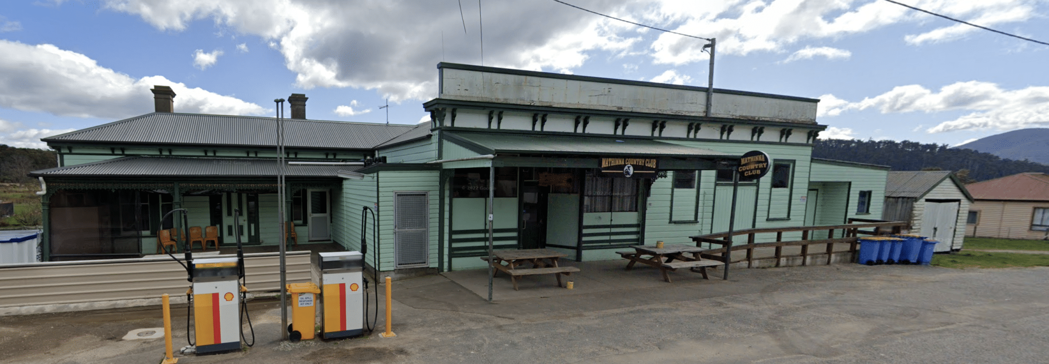 Mathinna Country Club, Mathinna TAS – Country Pub Camping