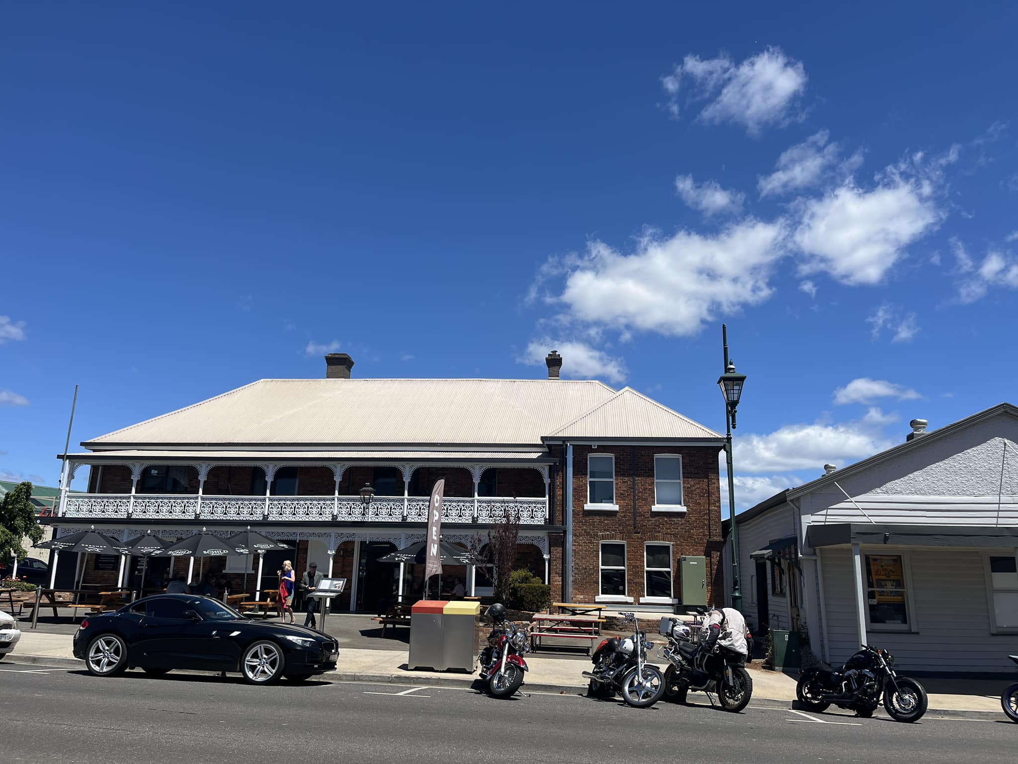 Sheffield Hotel, Sheffield RSL, Sheffield TAS – Country Pub Camping