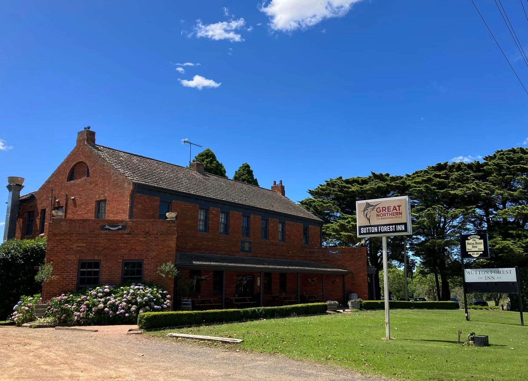 Sutton Forest Inn, NSW – Country Pub Camping