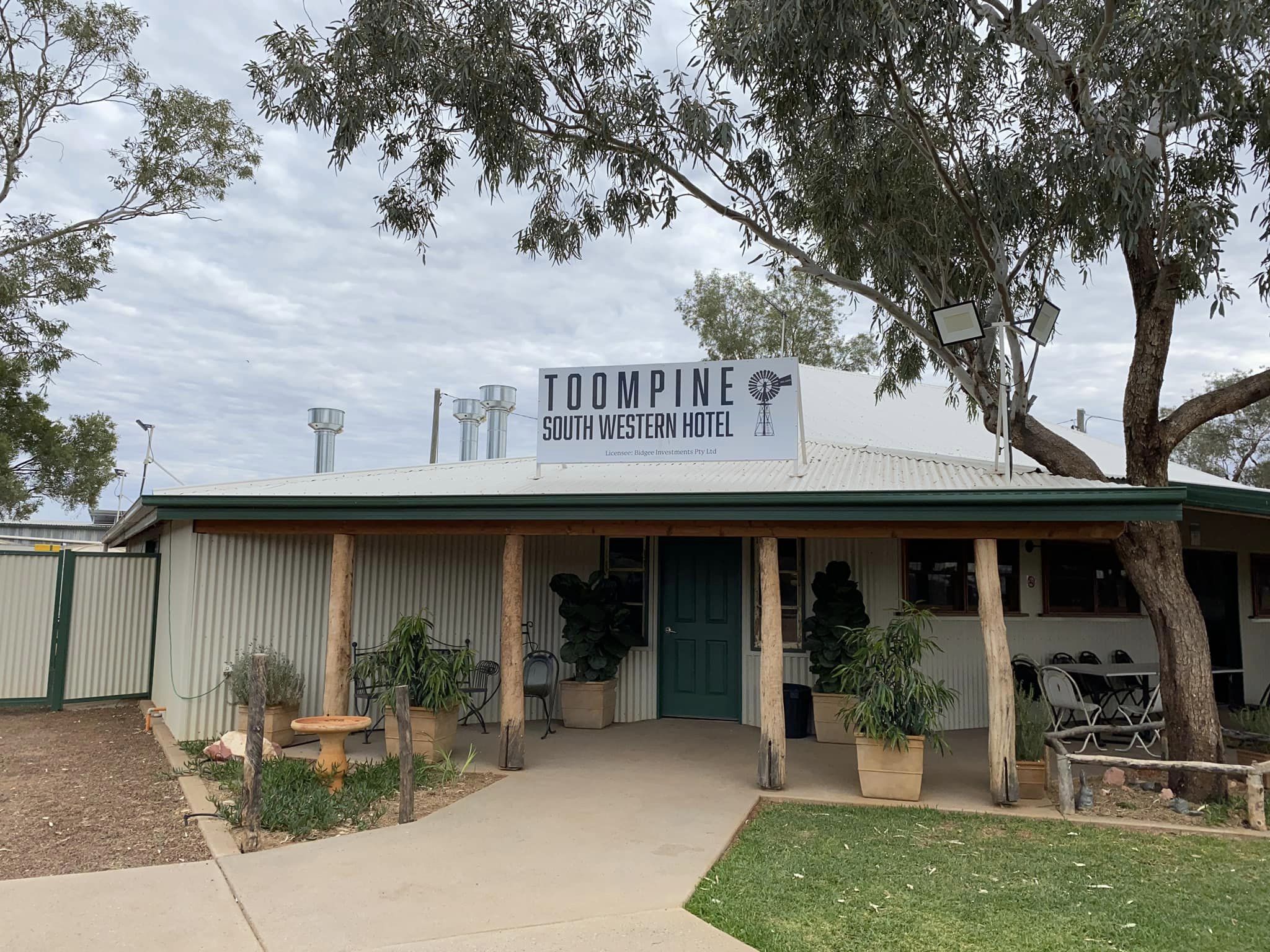Toompine Pub - South Western Hotel, Toompine QLD – Country Pub Camping