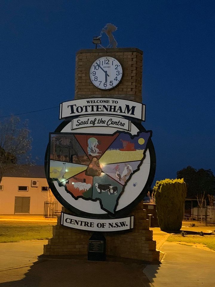 Tottenham Hotel, Bowling Club, Tottenham NSW – Country Pub Camping
