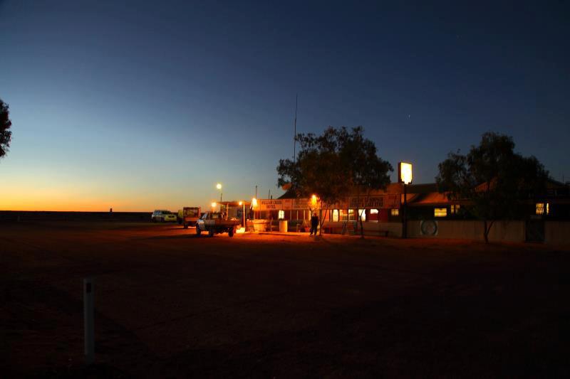 William Creek Hotel, William Creek, South Australia – Country Pub Camping