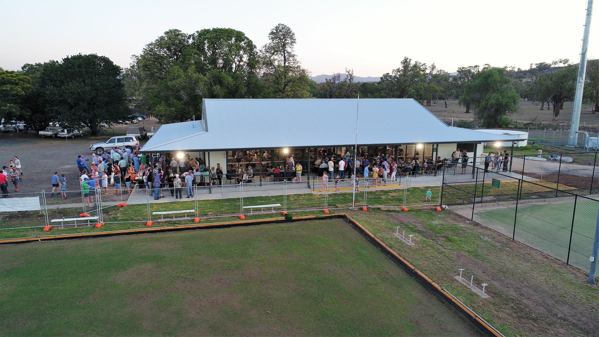 Willow Tree Bowling Club, Willow Tree NSW – Country Pub Camping