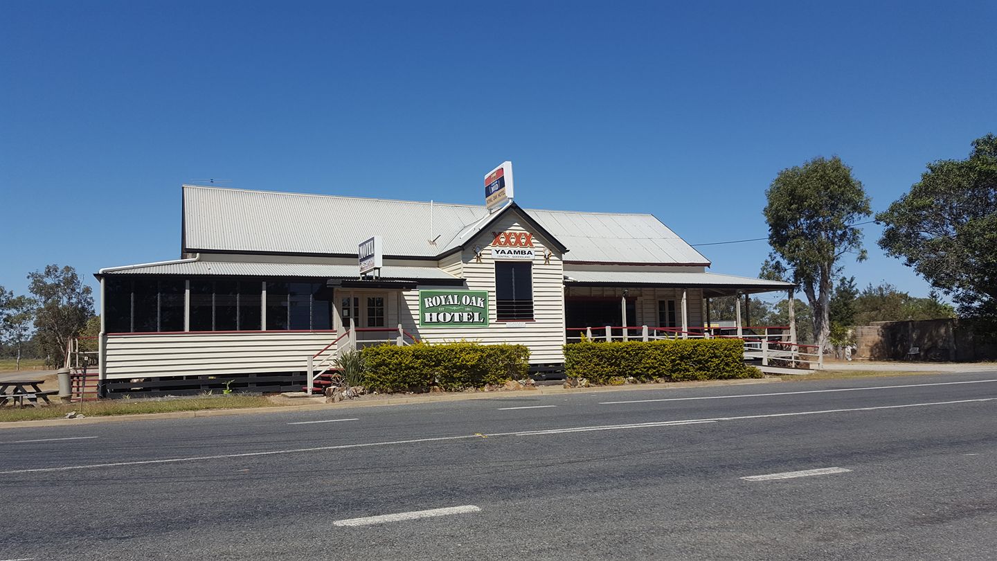 Royal Oak Hotel Motel, Yaamba, QLD – Country Pub Camping