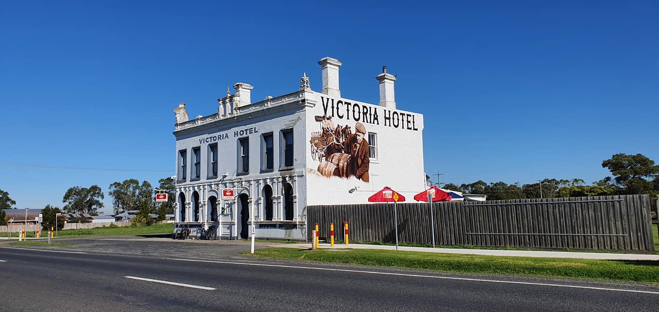 Victoria Hotel, Alberton, VIC – Country Pub Camping