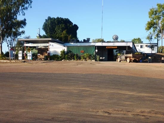 Belyando Crossing Roadhouse, Llanarth QLD – Country Pub Camping