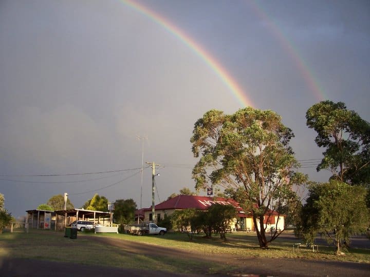 Farmers Hotel, Vacy NSW, – Country Pub Camping