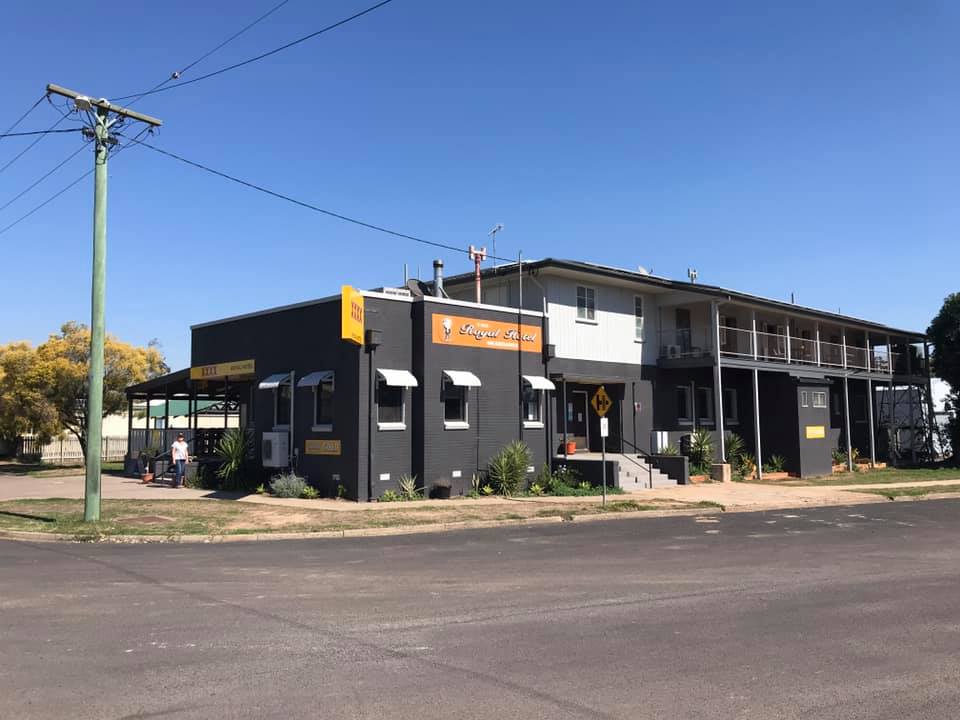 Royal Hotel, Meandarra QLD – Country Pub Camping