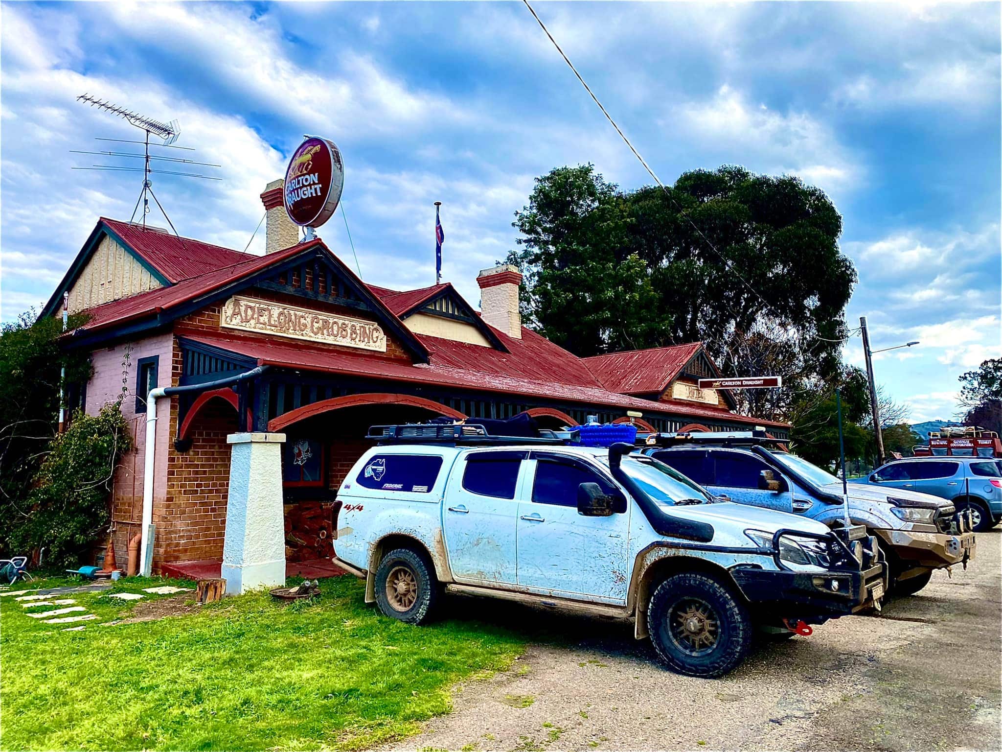 Tumblong Tavern, Tumblong NSW – Country Pub Camping
