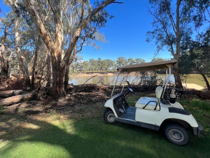 Tooleybuc Sporting Club, NSW – Country Pub Camping